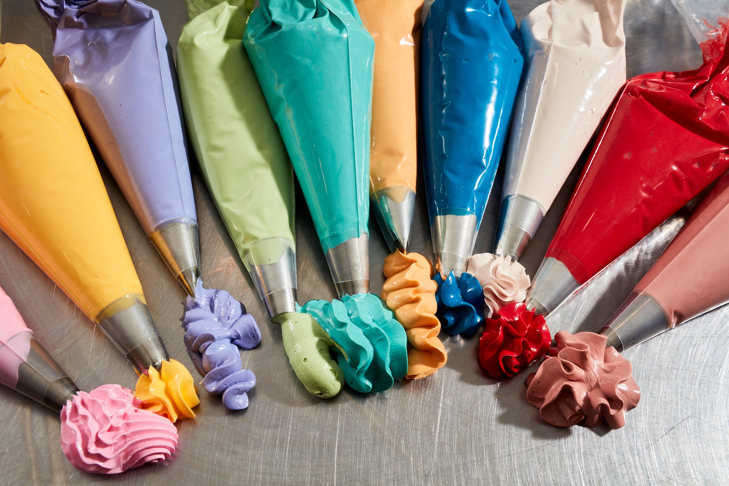 Colour Mill | Gloss Frost White Buttercream